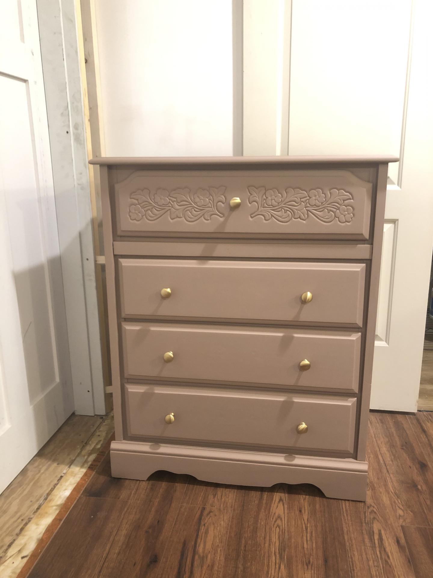 Damask Fusion Mineral Paint @ The Painted Heirloom